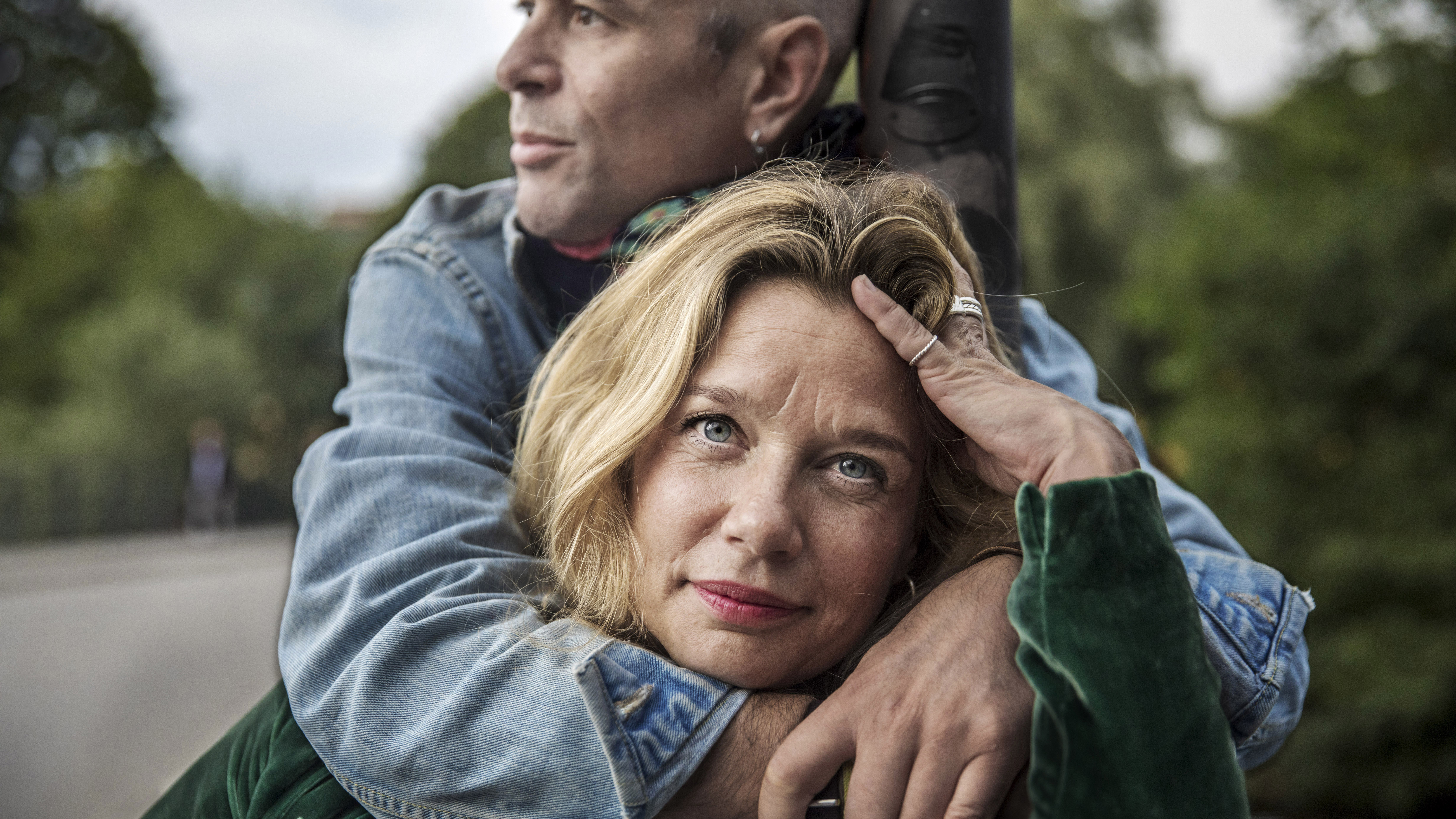 Emma Hambergs man Agi Lindroth fick en förvärvad hjärnskada - DN.SE