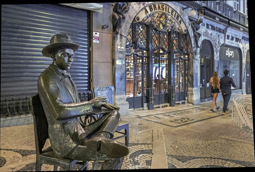 Magnus Säll: Fernando Pessoa rymde ett myller av människor. - DN.se