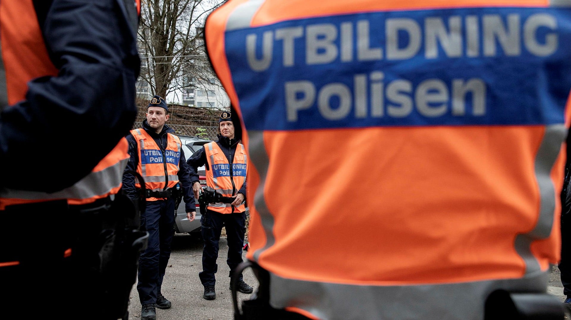 ”Bevilja studiestöd till alla som vill skola om sig till poliser” - DN.se