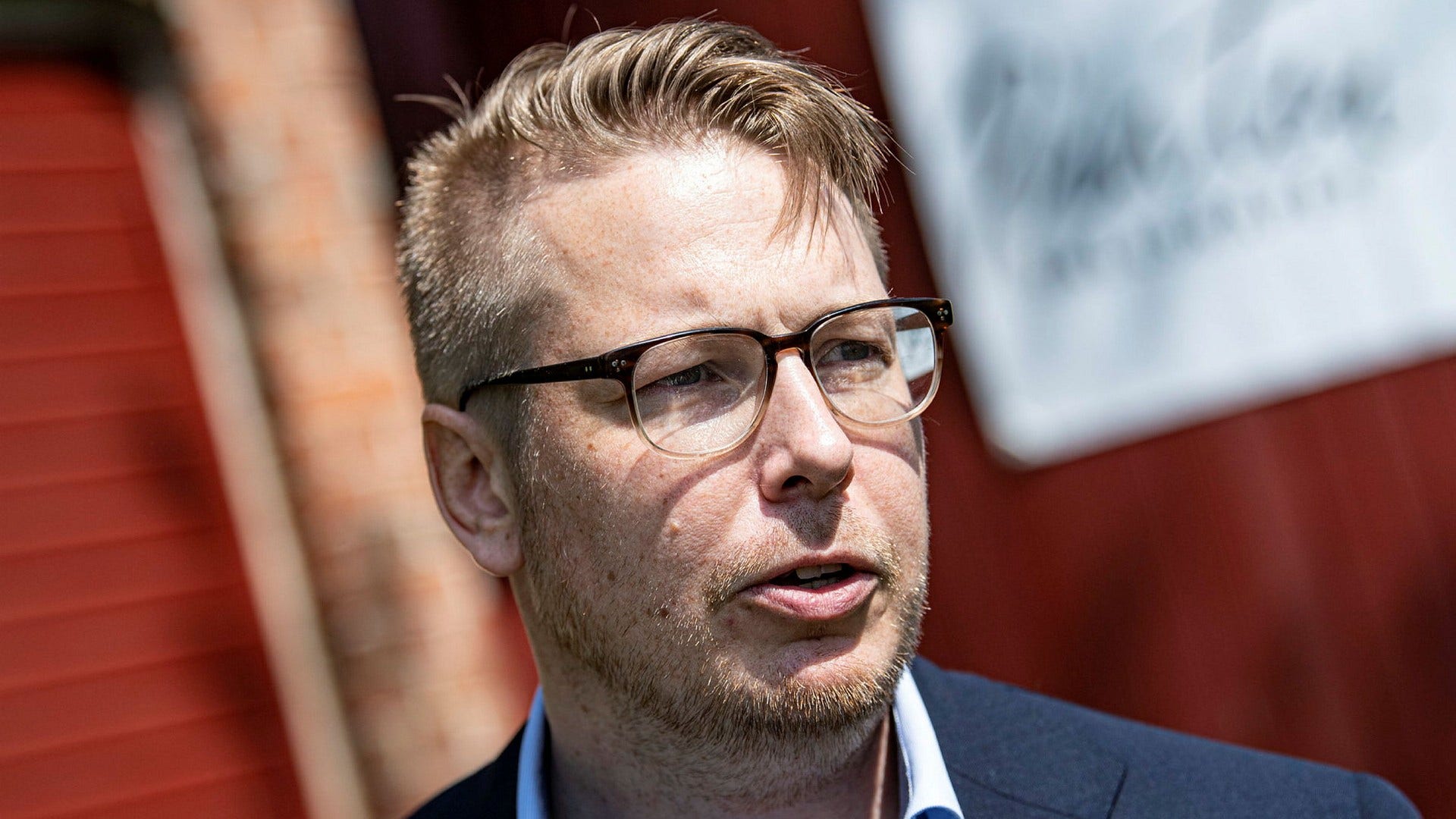 Författaren Fredrik Backman lämnar förlag och agentur - DN.se