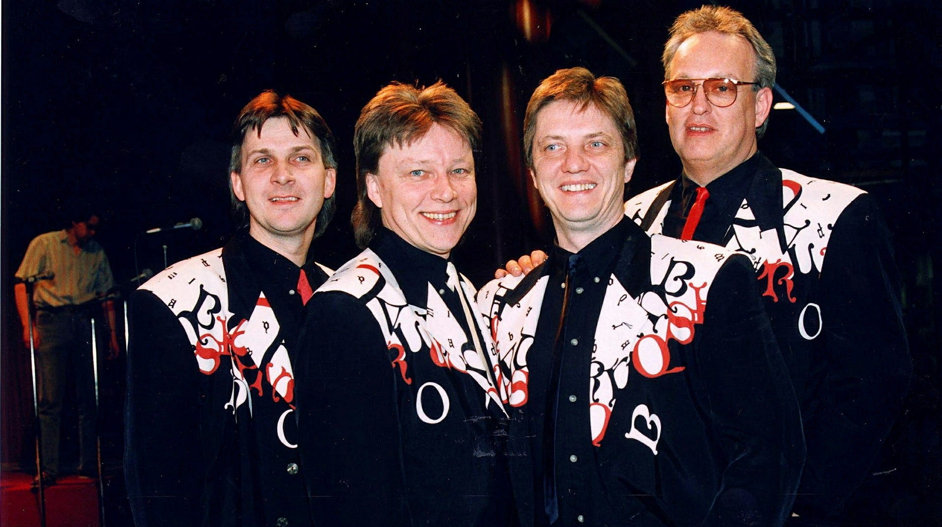 The Shanes-gitarristen Tommy Wåhlberg är död - DN.se