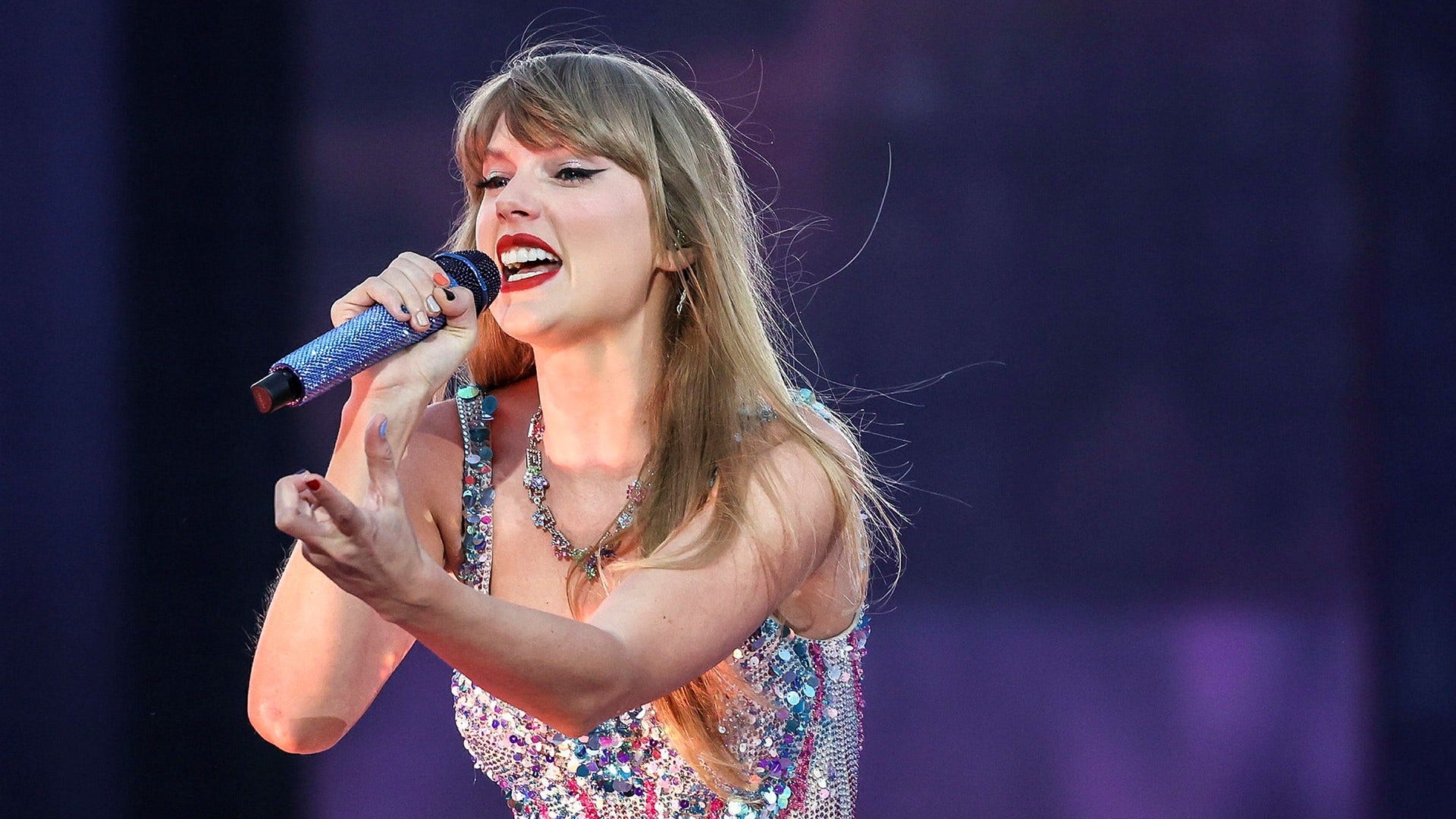 Taylor Swifts ”Cruel summer” etta på Billboard efter fyra år - DN.se