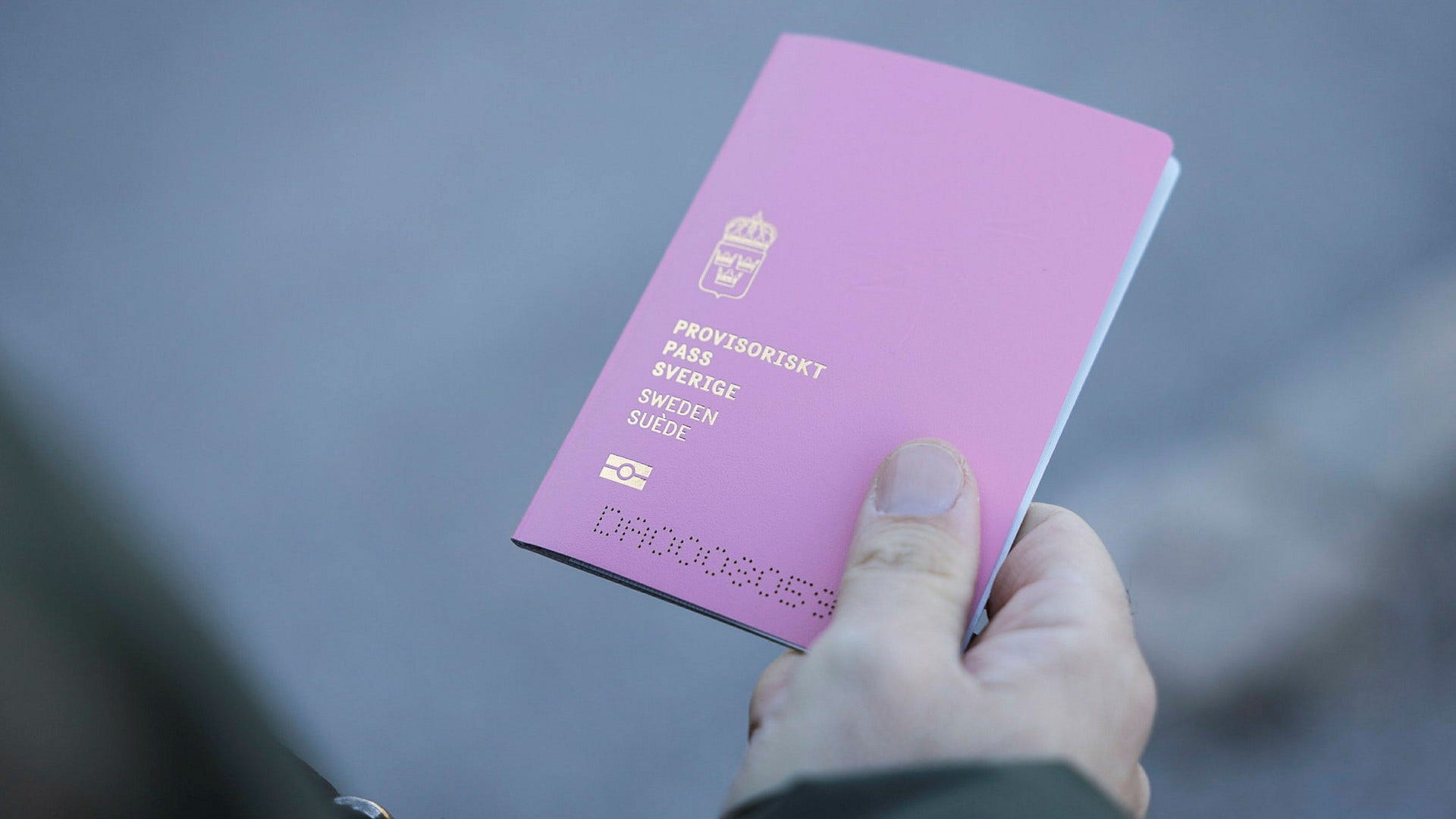 ”Sänk kostnaden för provisoriska pass” - DN.se