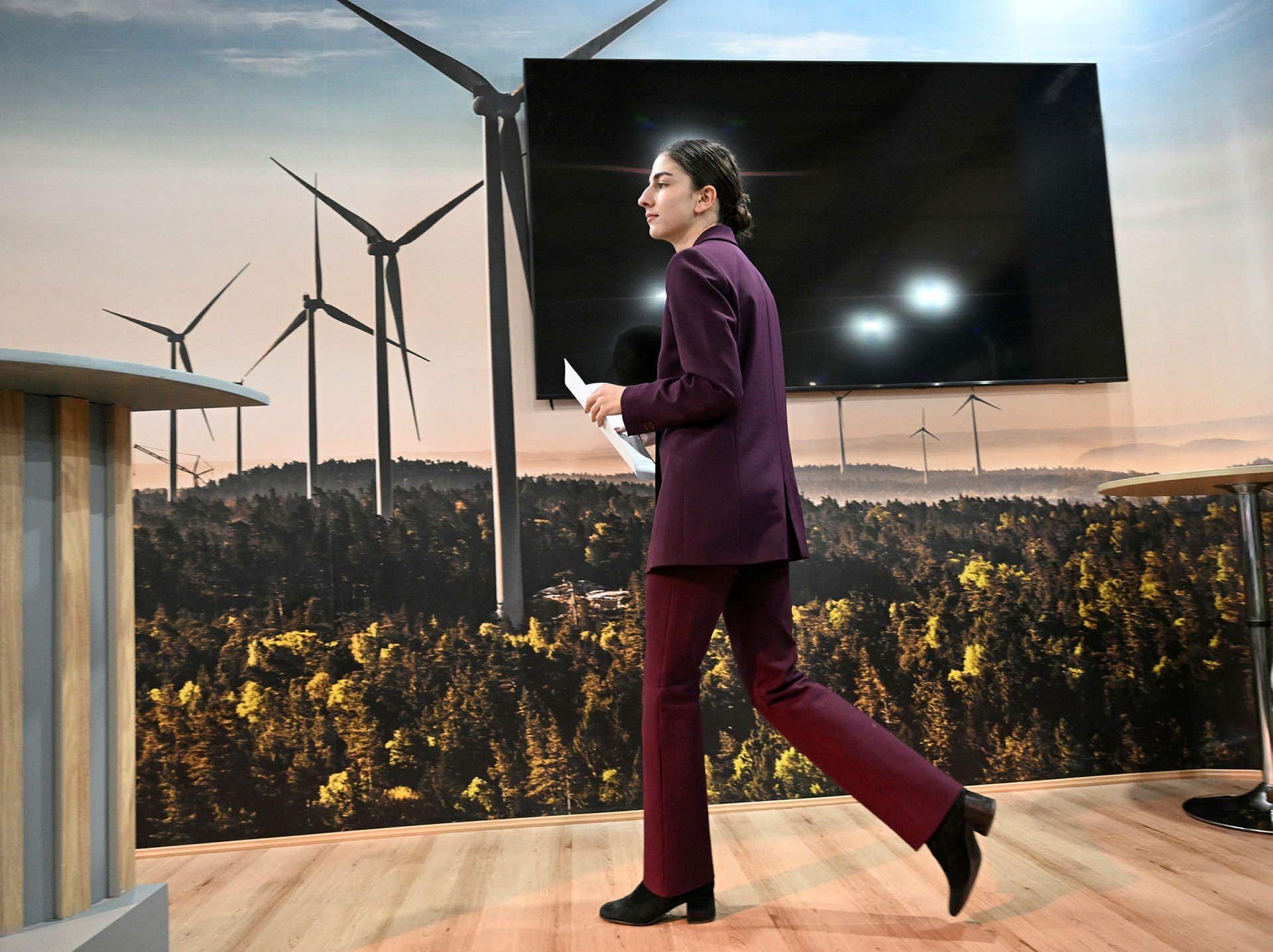 Romina Pourmokhtari: Hoppas göra min generation stolt - DN.se