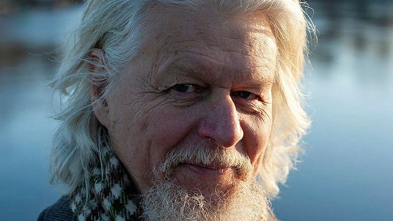 Recension: Lars Anderssons ”Hittebarnet i Kyjiv” är stram - DN.se