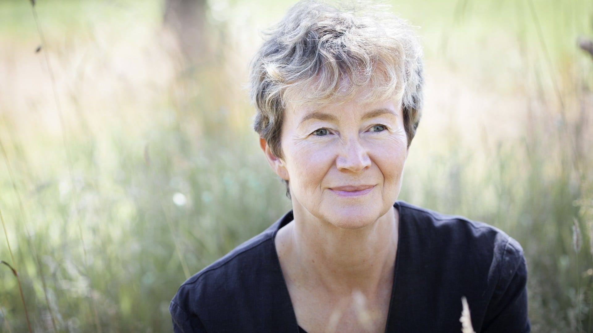 Recension: Ellen Mattson djupnar i ”Den svarta månens år” - DN.se