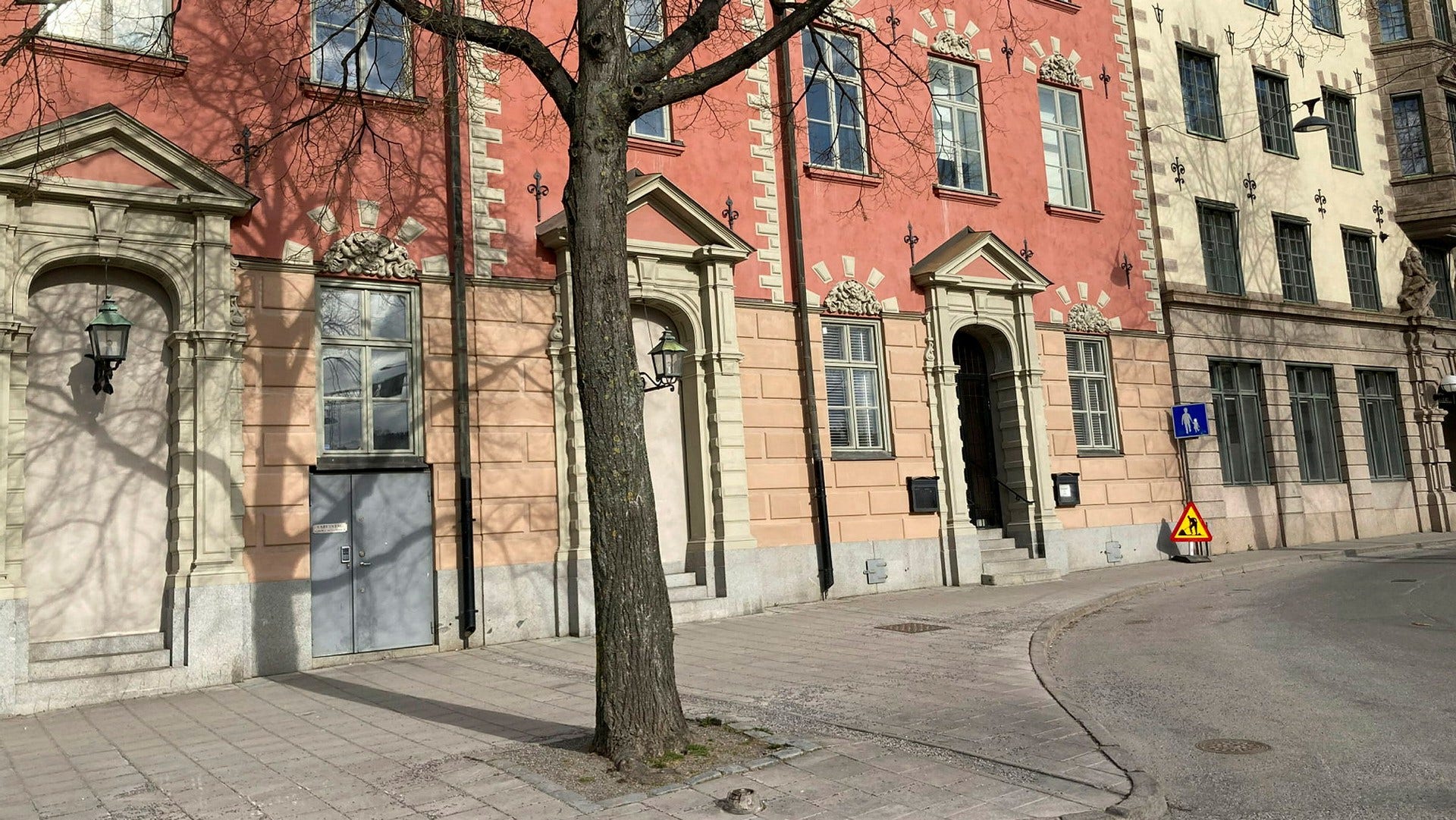 Vad hette restaurangen som låg på Munkbron på 70-talet? - DN.se