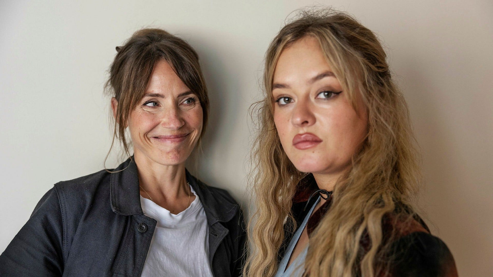 Tuva Novotny om ”Avgrunden”: Finns inte tid för navelskåderi - DN.se