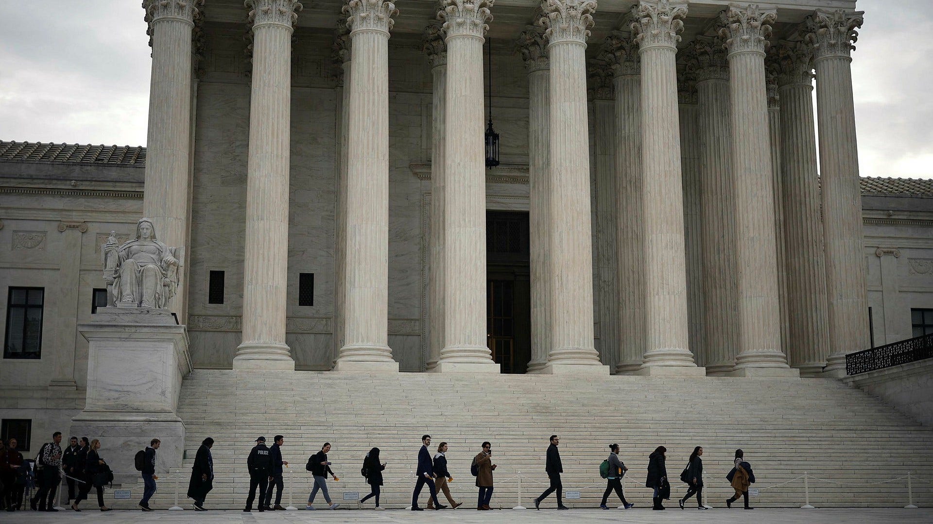 Sanna Torén Björling: USA:s domstolar politiseras - DN.se