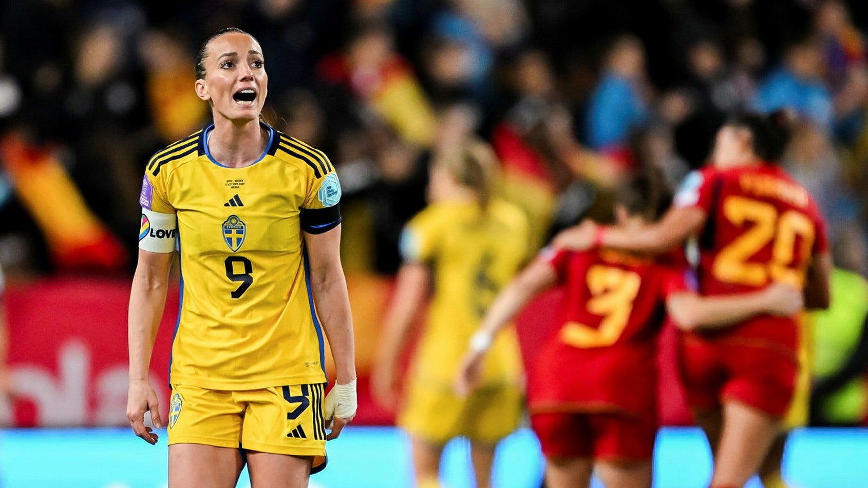 Kosovare Asllani avstängd i ödeskval i Nations League - DN.se