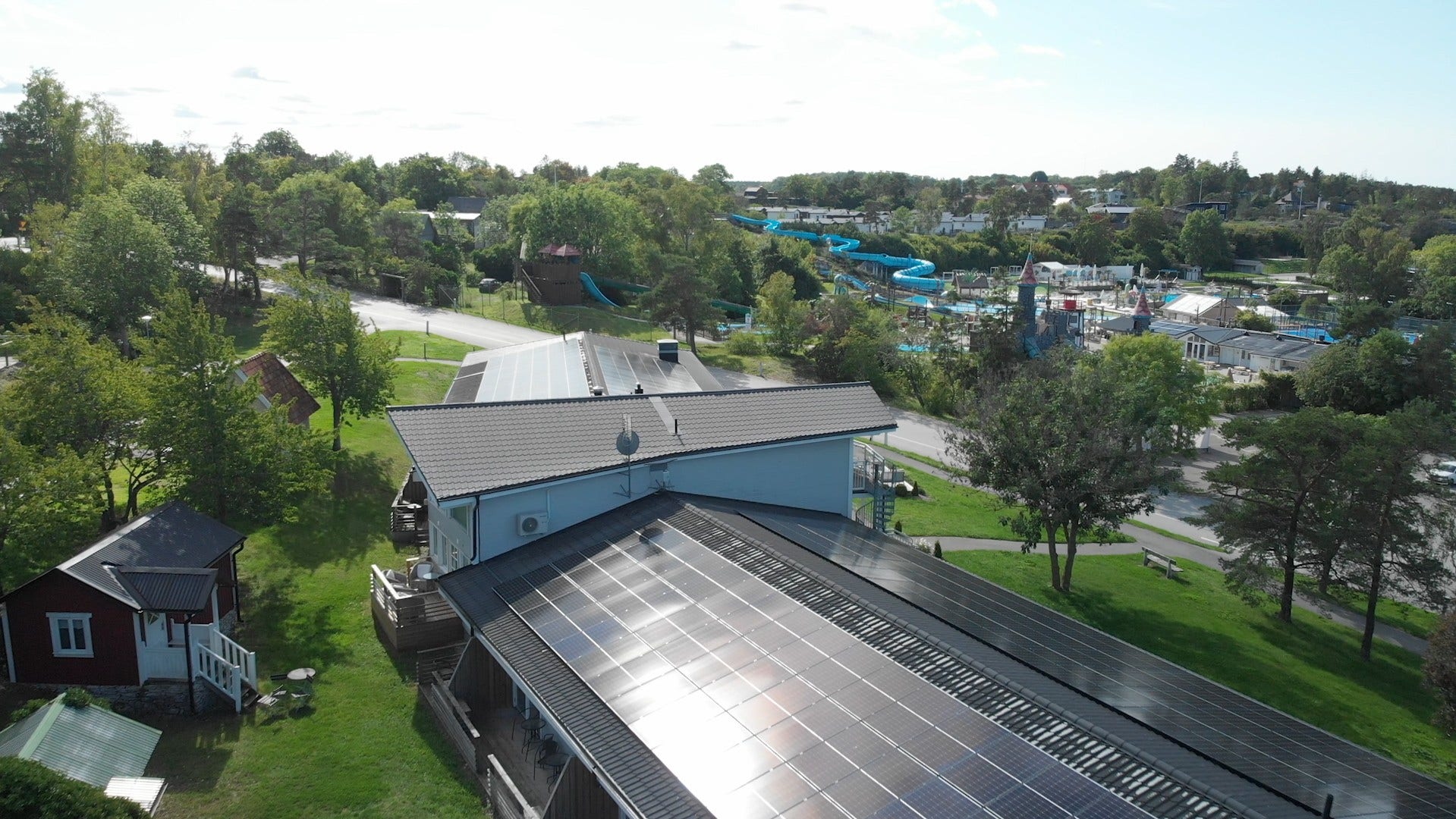 ANNONS: Solenergi och elbilsladdning intar scenen på 5-stjärniga campingen - DN.se