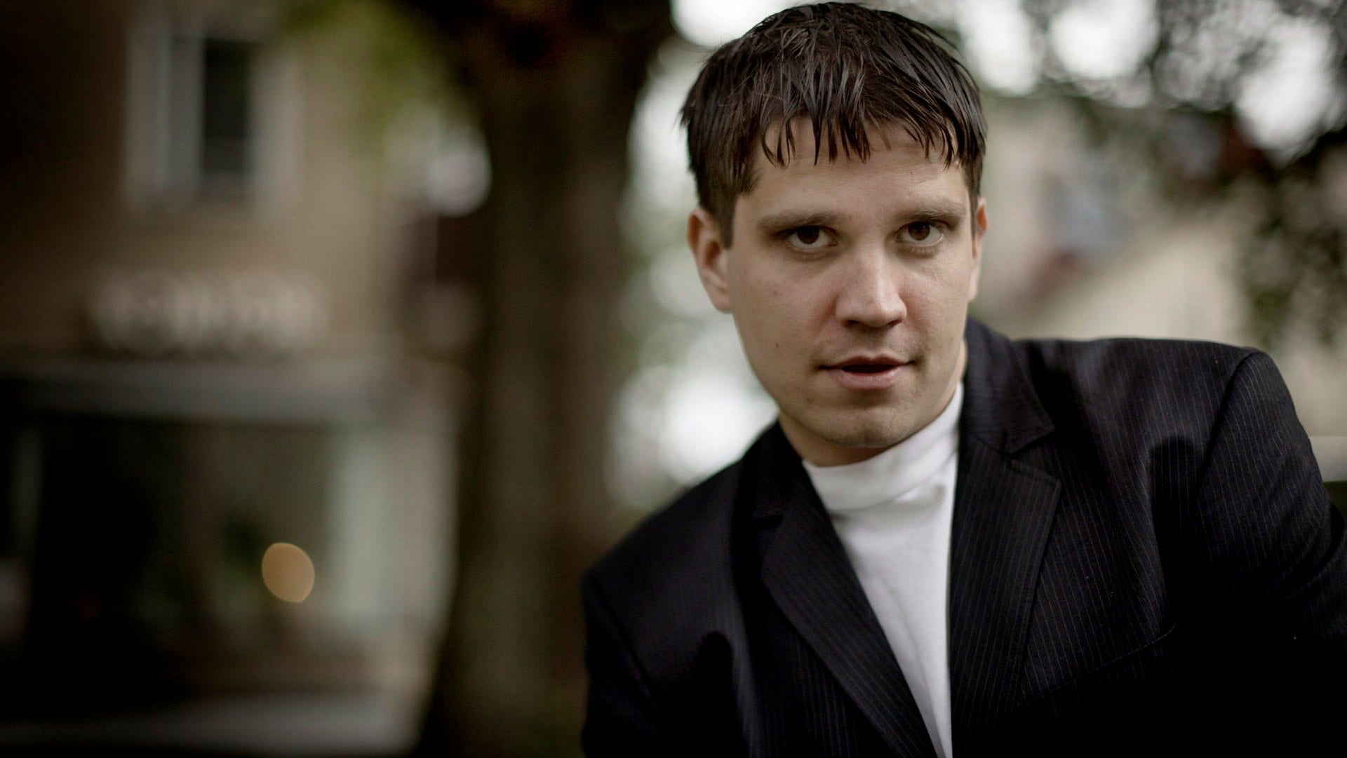 Lorentz: ”Målet med poesin är att vinna kontinuerligt” - DN.se