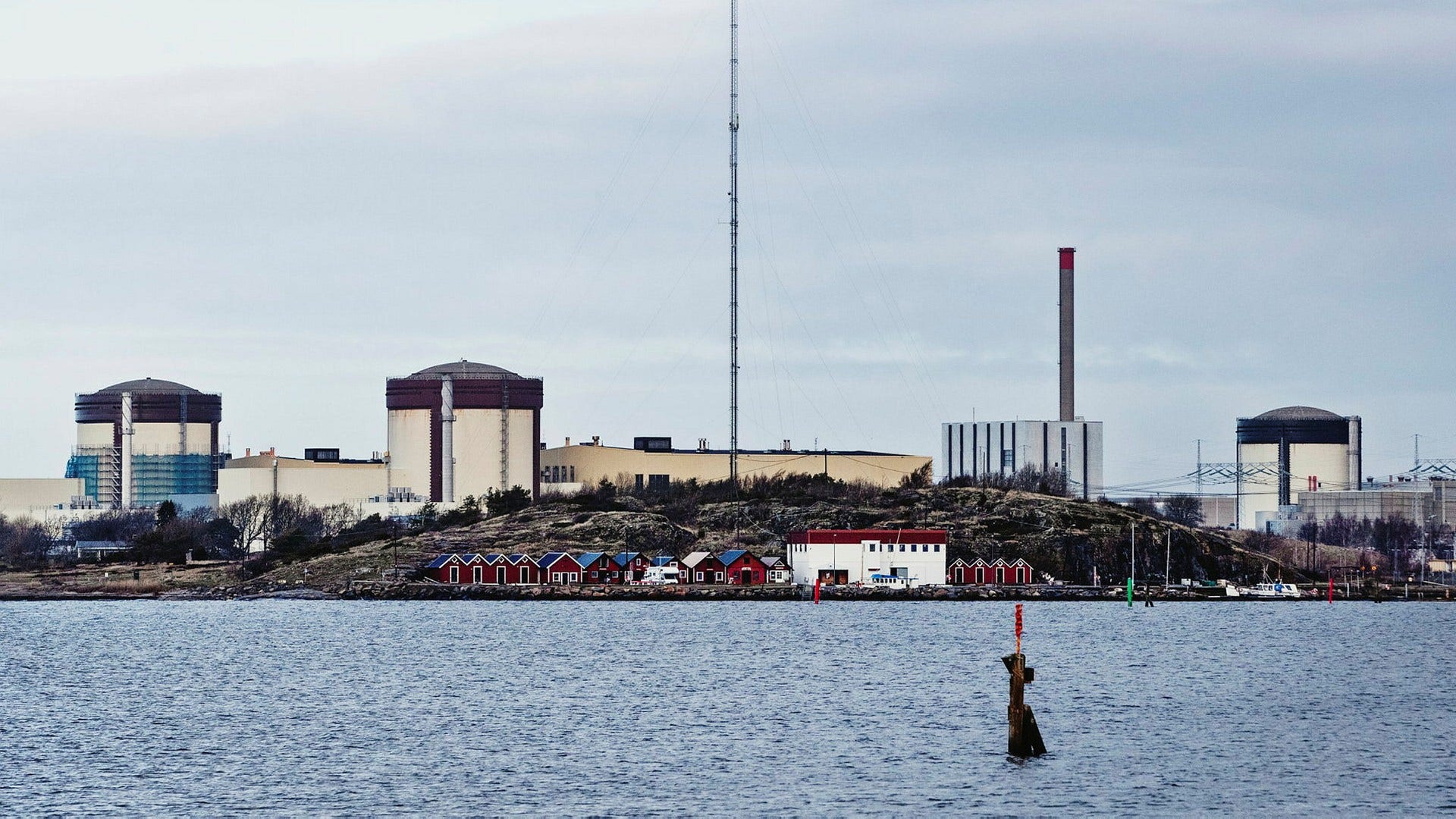 Sprickan vidgas mellan Tidöpartierna om återstart i Ringhals - DN.se