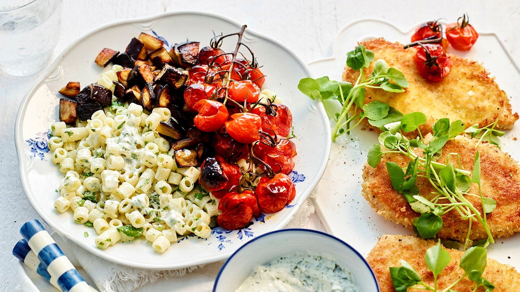 Frasig kycklingschnitzel med krassekräm - DN.se