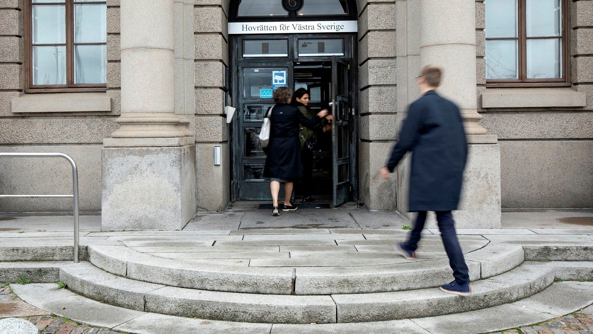 ”Skrota nämndemannasystemet i våra domstolar” - DN.se