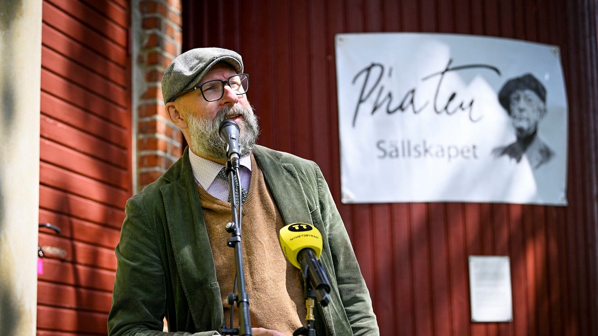 Kalle Lind får Piratenpriset 2022 - DN.se