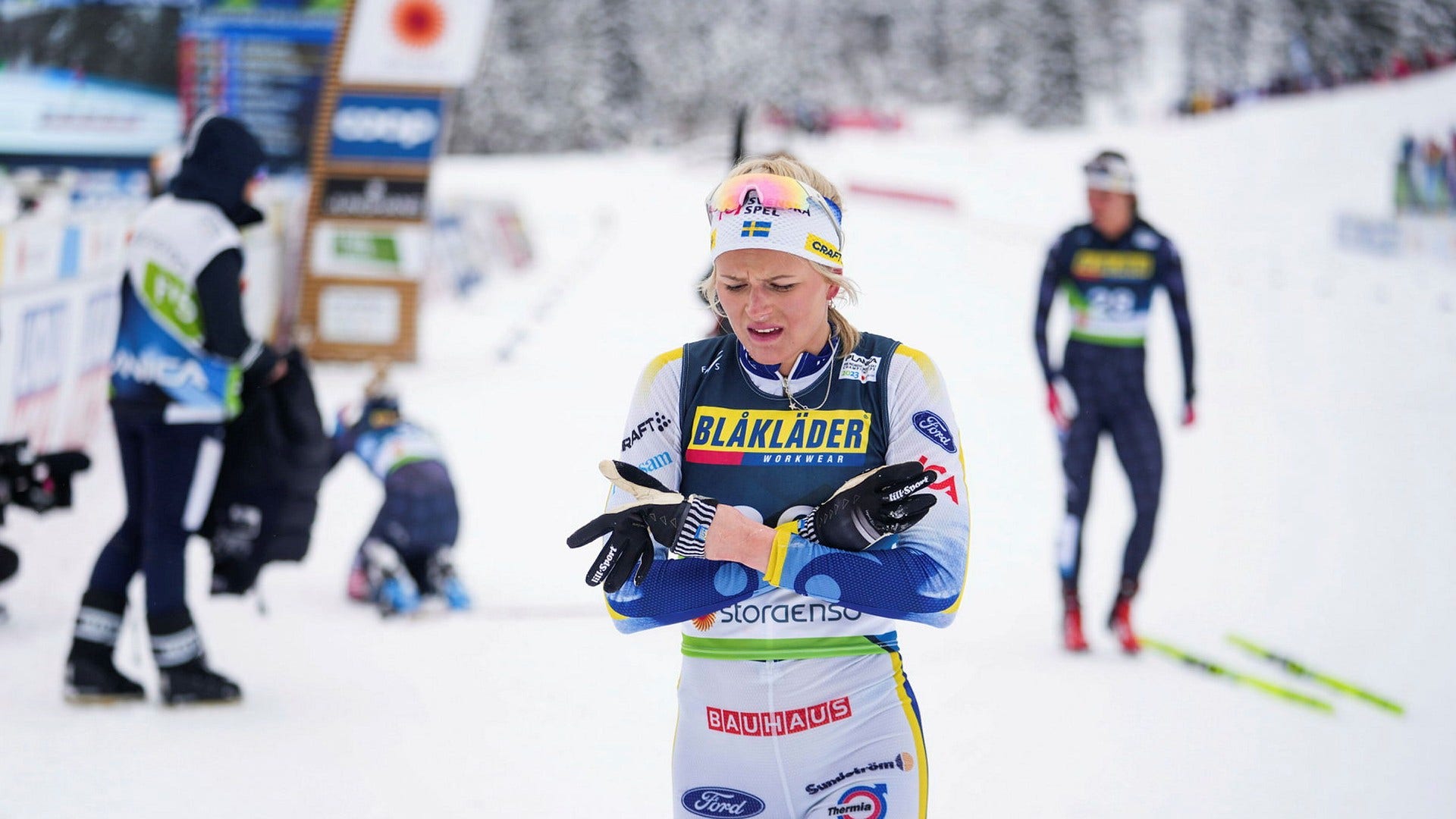 Frida Karlsson i bilolycka före skid-VM: ”Extremt klumpig” - DN.se