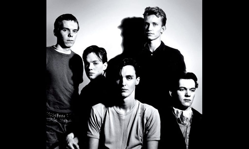 Reeperbahn: ”Peep-show” (1983). ”Samlade singlar” (1982). ”Intriger ...