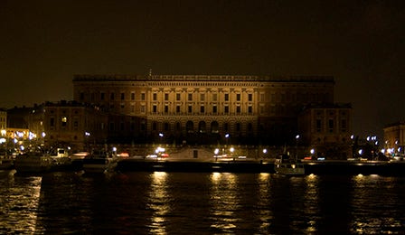 Kungen släckte på slottet - DN.SE