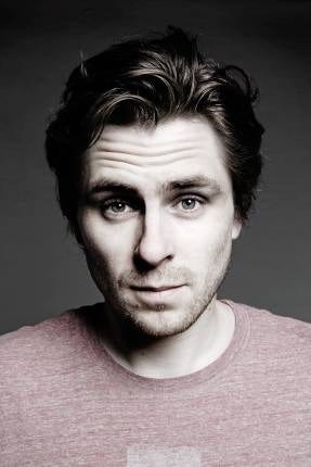 Sverrir Gudnasson spelar Leo Morgan i filmatiseringen av Klas ...