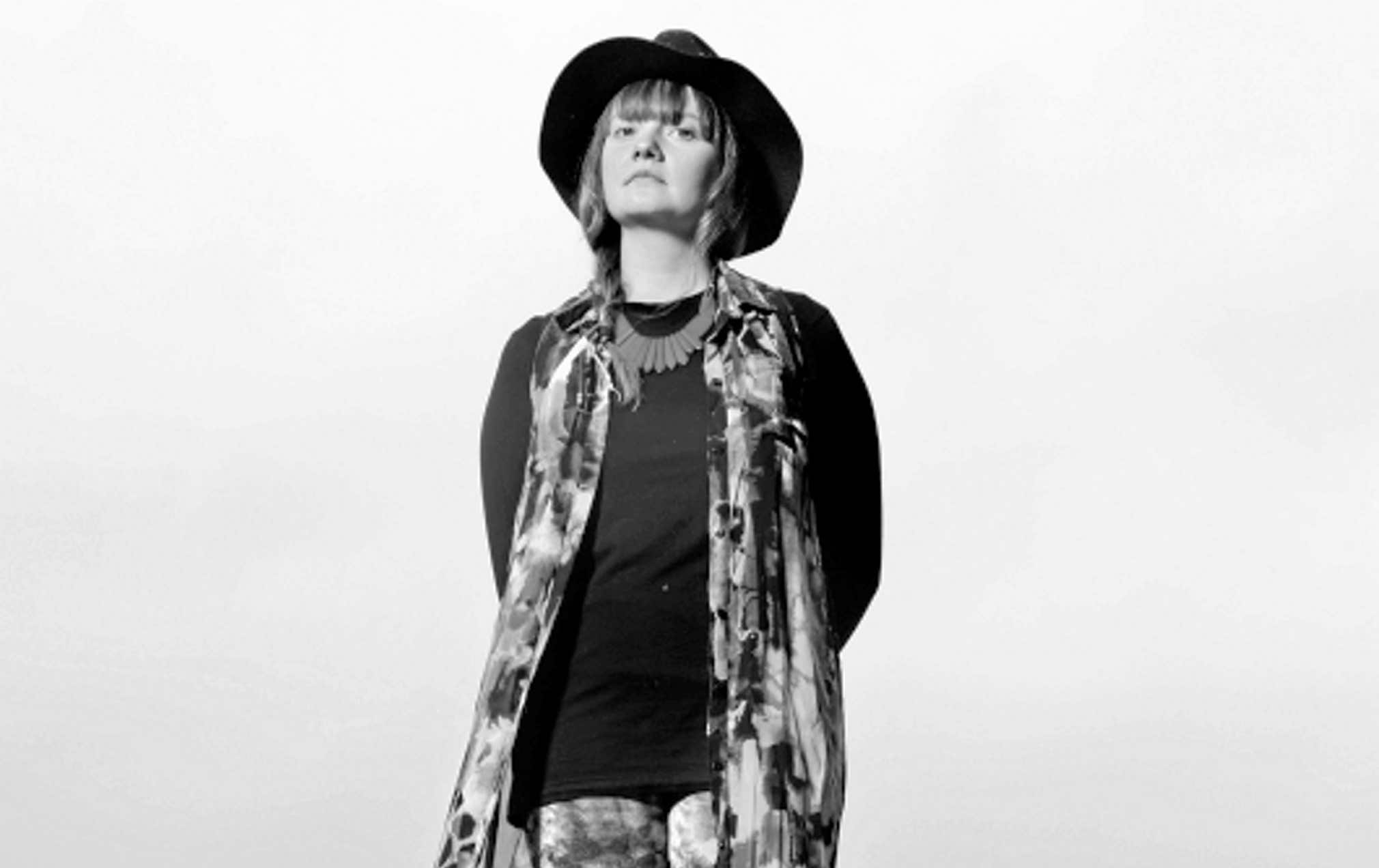 Ellen Sundberg: ”White smoke and pines” - DN.se