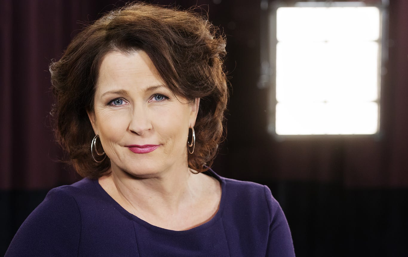 SVT:s Anna Hedenmo om hatet från rasisterna - DN.se