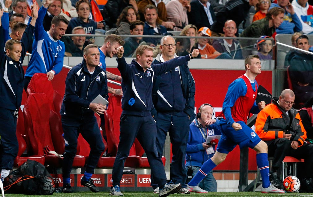 I kväll kan Lagerbäck skriva isländsk historia - DN.SE