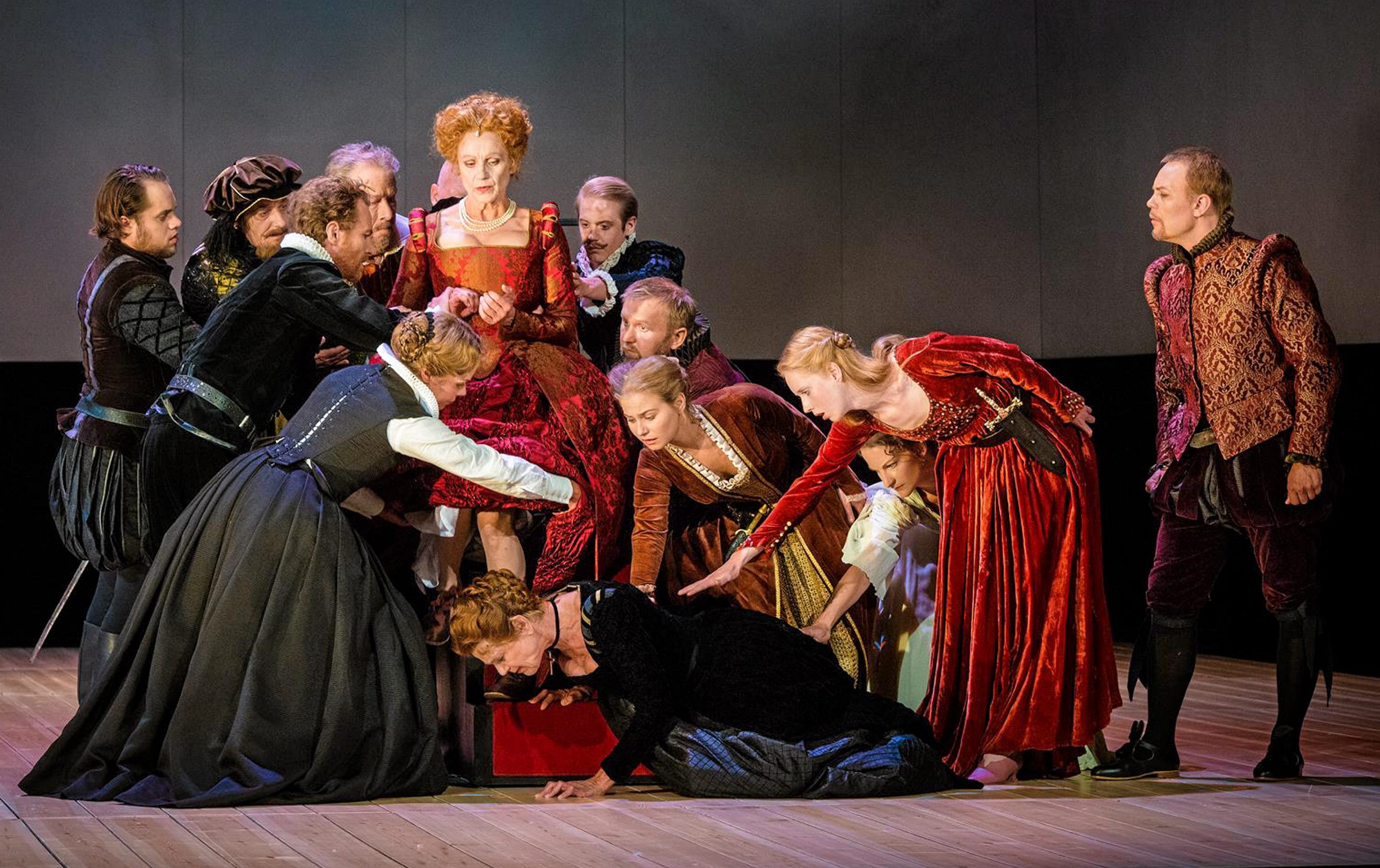 ”Maria Stuart” på Dramaten - DN.se