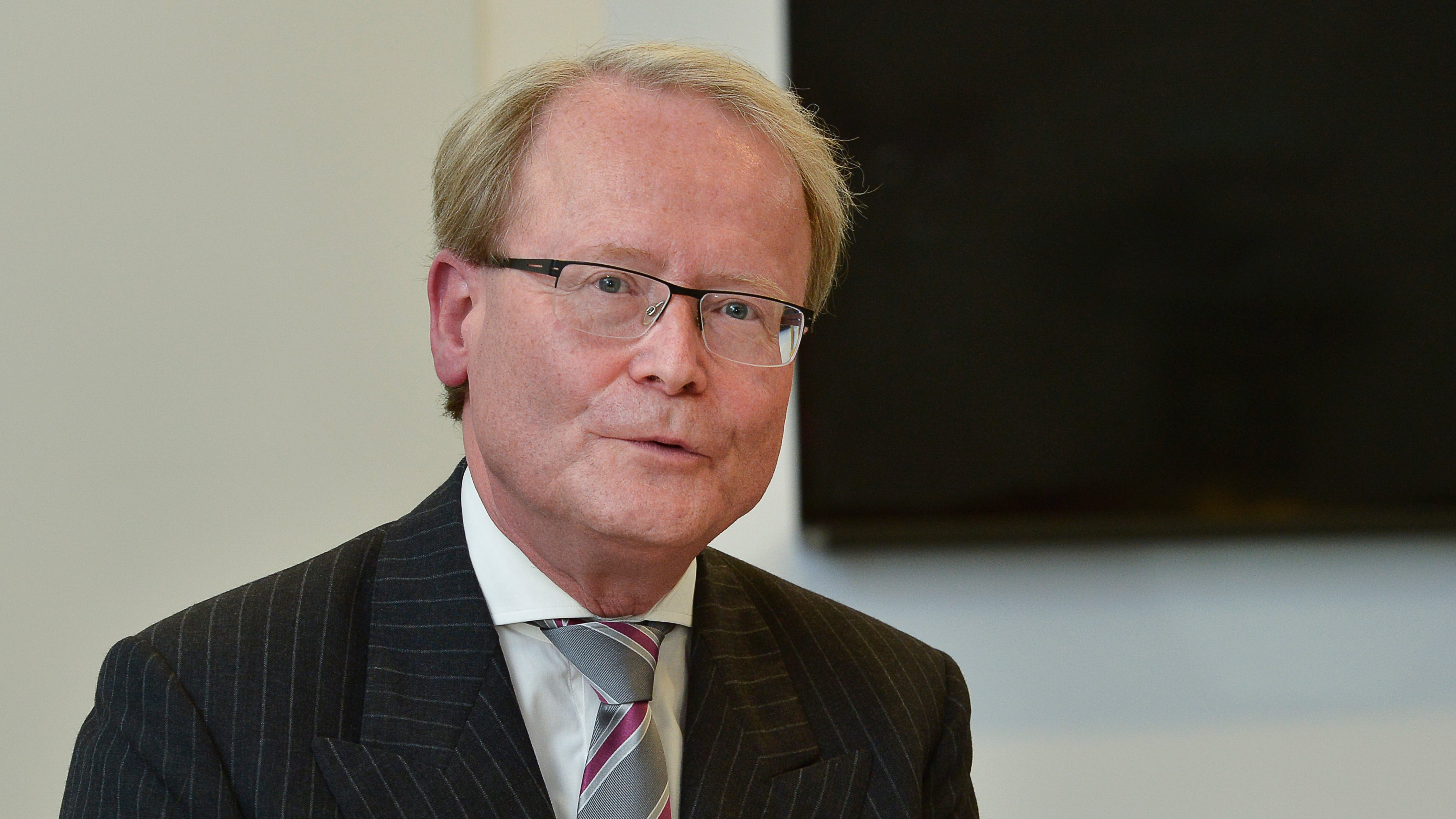 Kritiken blev för hård: KI:s rektor ställer sin plats till förfogande ...