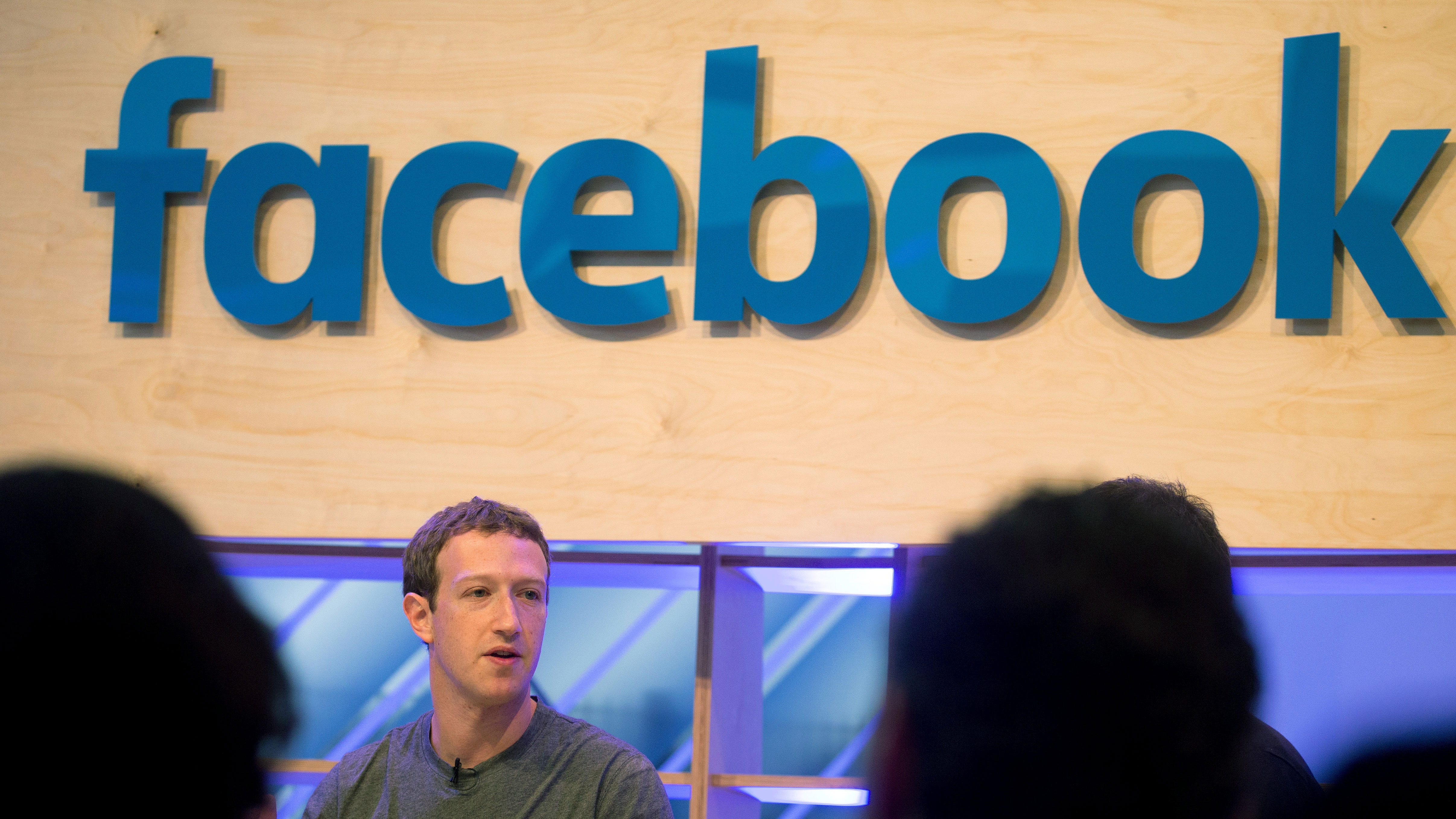 Linus Larsson: Chattrobotarna anfaller om Zuckerberg får som han vill ...