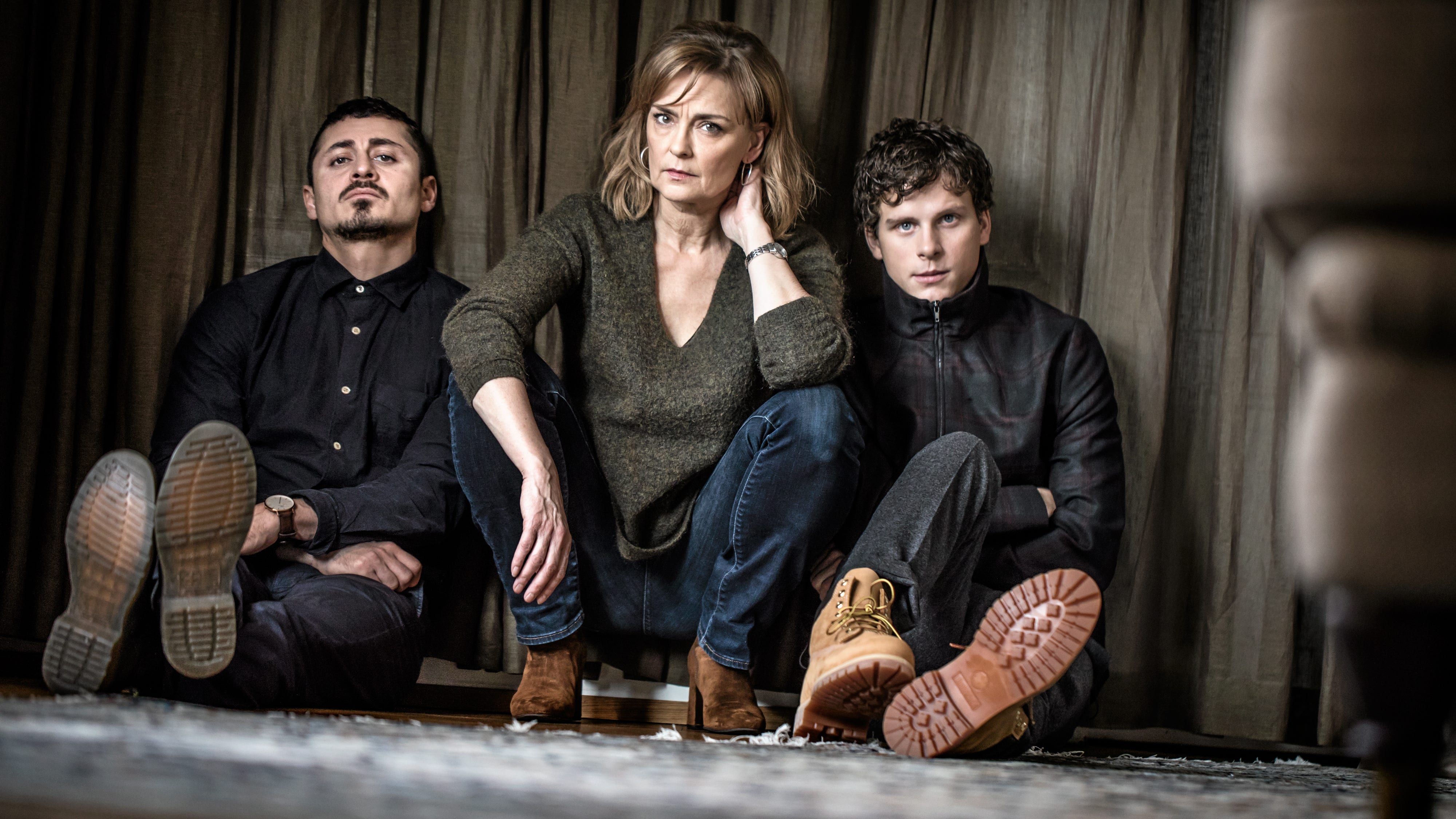 Marie Richardson, Adam Pålsson och Alexej Manvelov spelar huvudrollerna ...