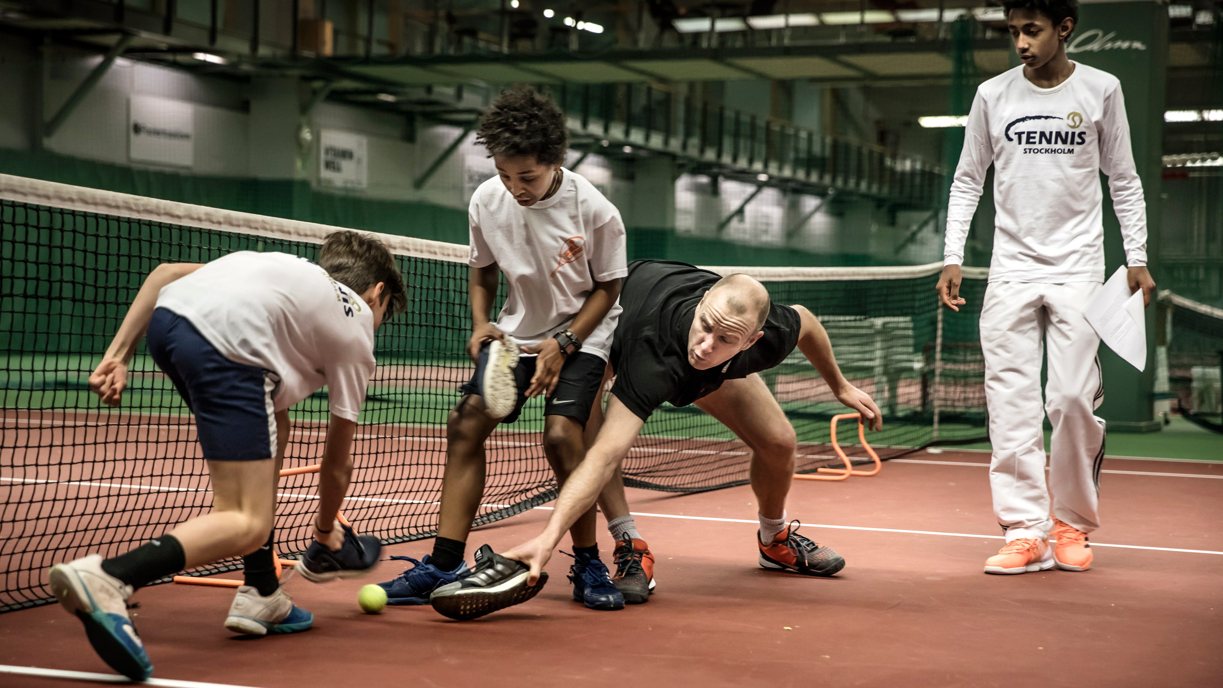 Tidigare tennisproffset Magnus Gustafsson driver projektet Små lirare ...