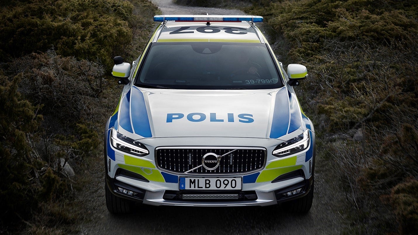 Volvos polisbilar genom historien - DN.SE