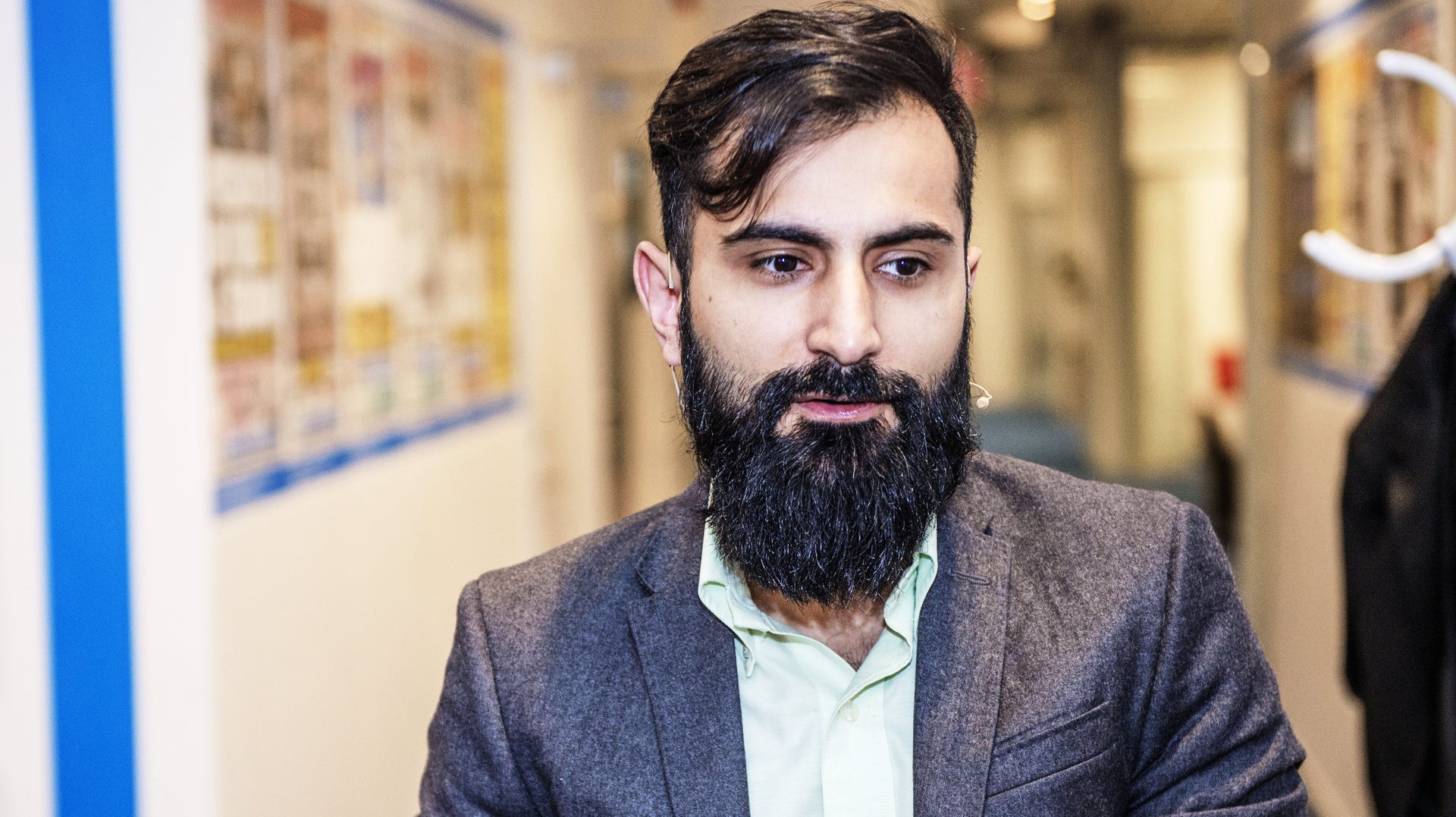 Moderaterna vill inte kommentera att Hanif Bali fick uppgifter om UD ...