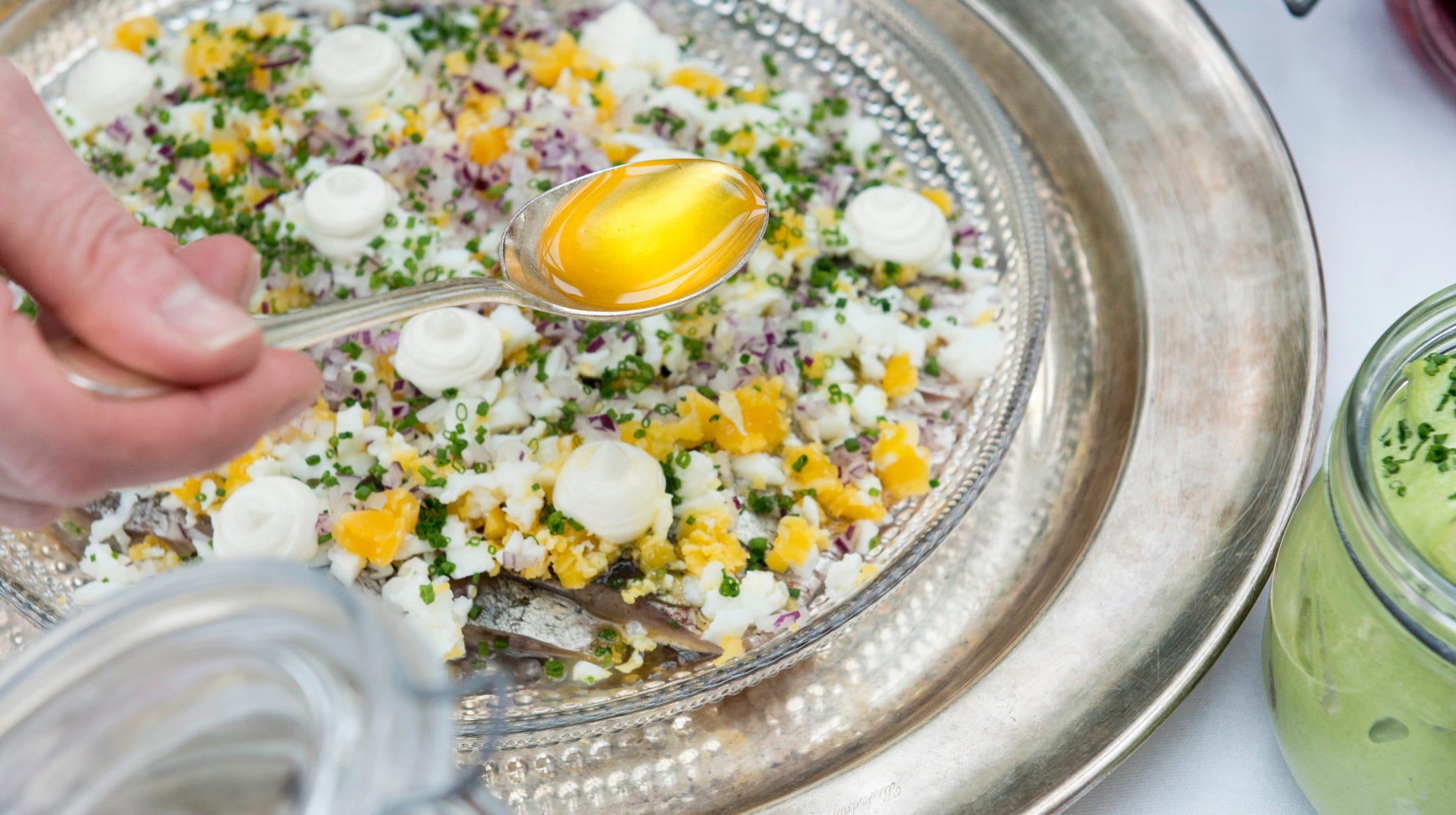 Recept: Matjessill på klassiskt vis - DN.se