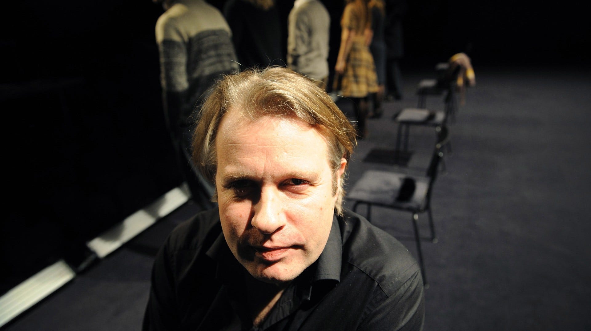 Carl Tham försvarar Dramatenchefen Eirik Stubø - DN.se