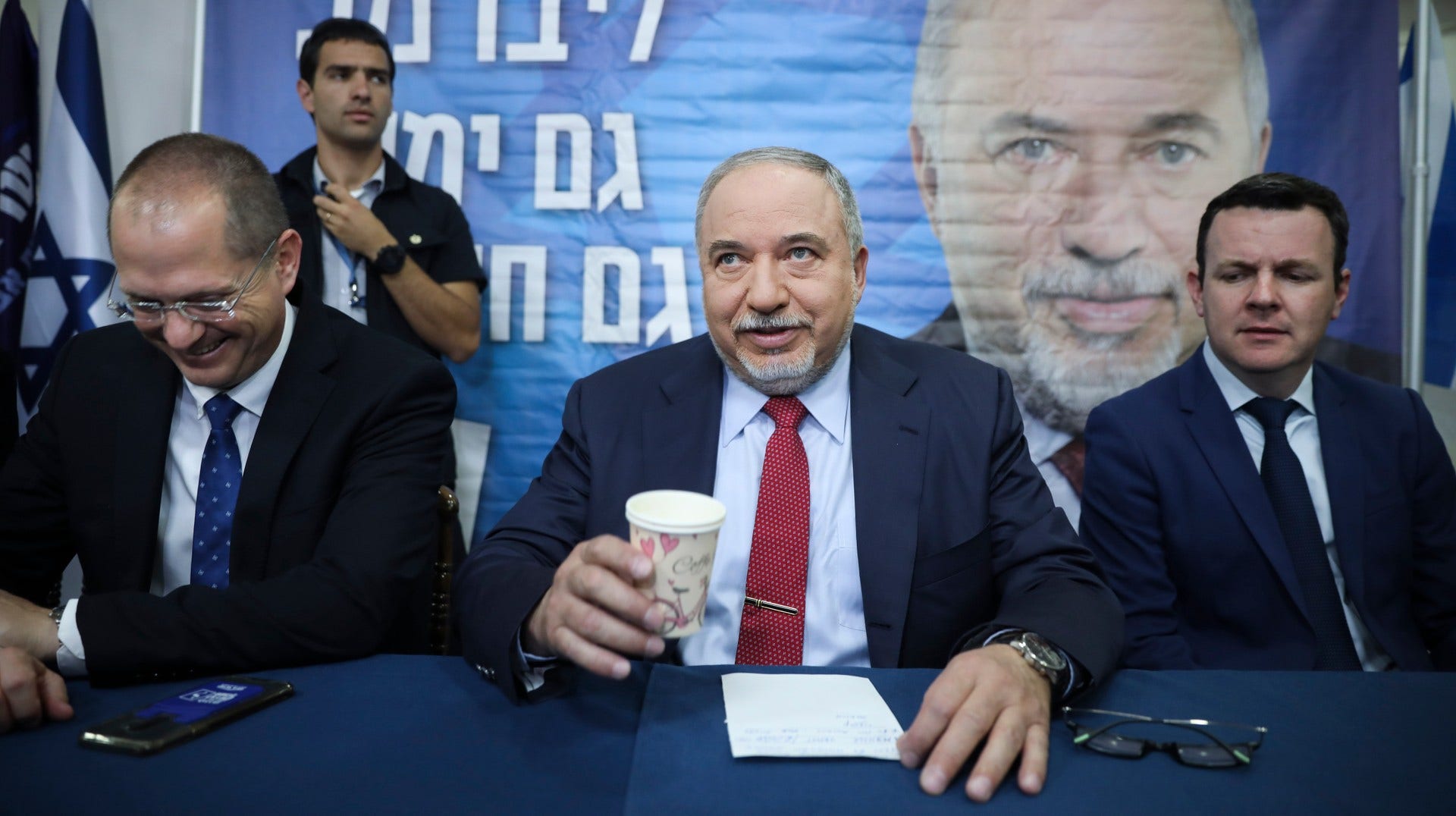 Nathan Shachar: Lieberman och Netanyahu har redan börjat smutskasta ...