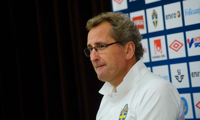 Hamrén efterlyser fler ytterbackar - DN.SE