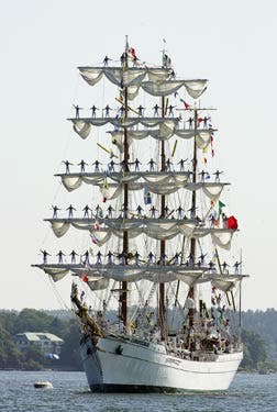 Världens största segelfartyg i Stockholm