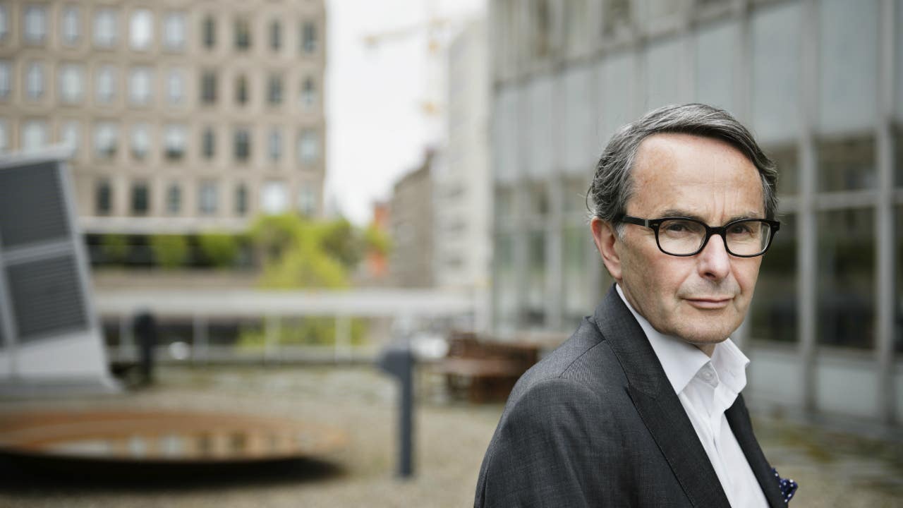 Staffan Persson dumpar hela innehavet i Eniro