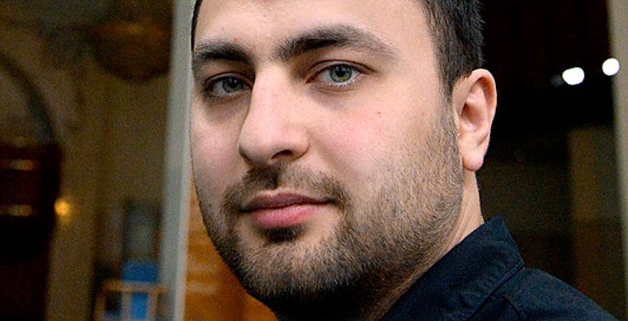 Omar Mustafa lämnar alla S-uppdrag