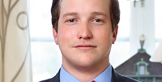 Max Stenbeck styr från USA