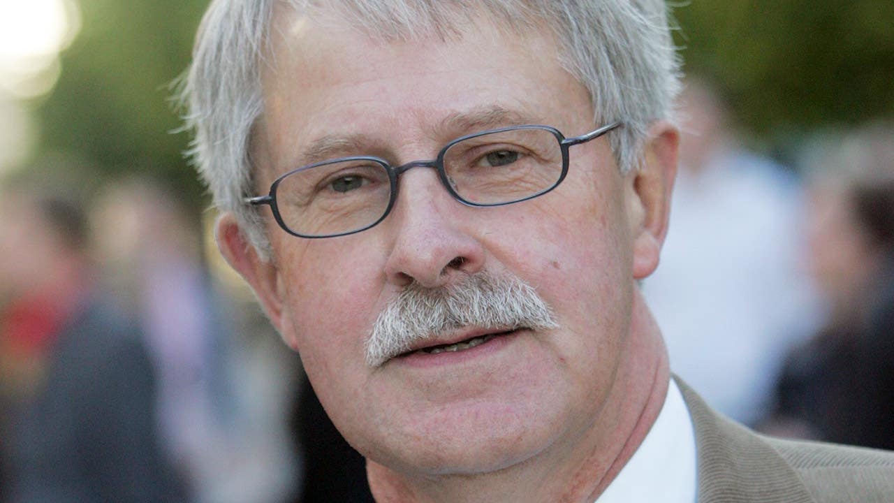 Sverker Olofsson tillbaka i Plus