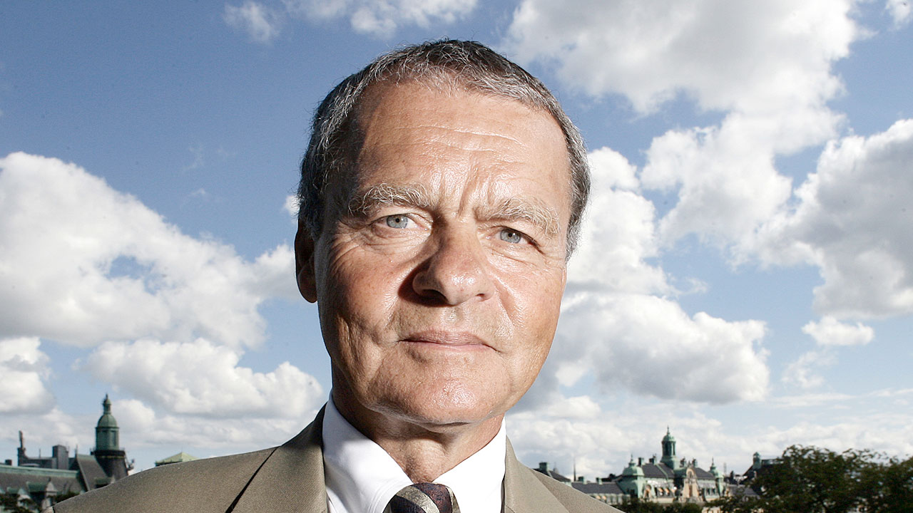 Ulf Dinkelspiel har avlidit