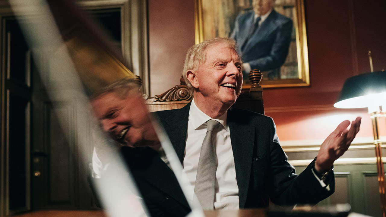 EF-grundaren Bertil Hult sågar Uppgdrag Gransknings program om ...