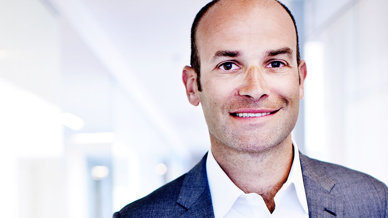 Daniel Sachs avgår som ordförande för Dramaten