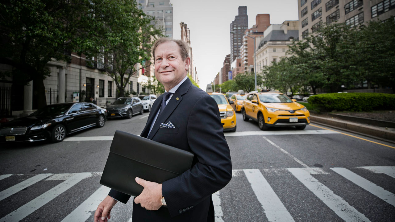 3M:s styrelseordförande och vd Inge Thulin är rådgivare till Trump