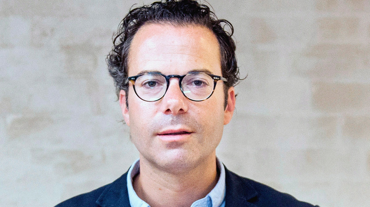 Simon Blecher ökar i bilsäkerhetsbolaget