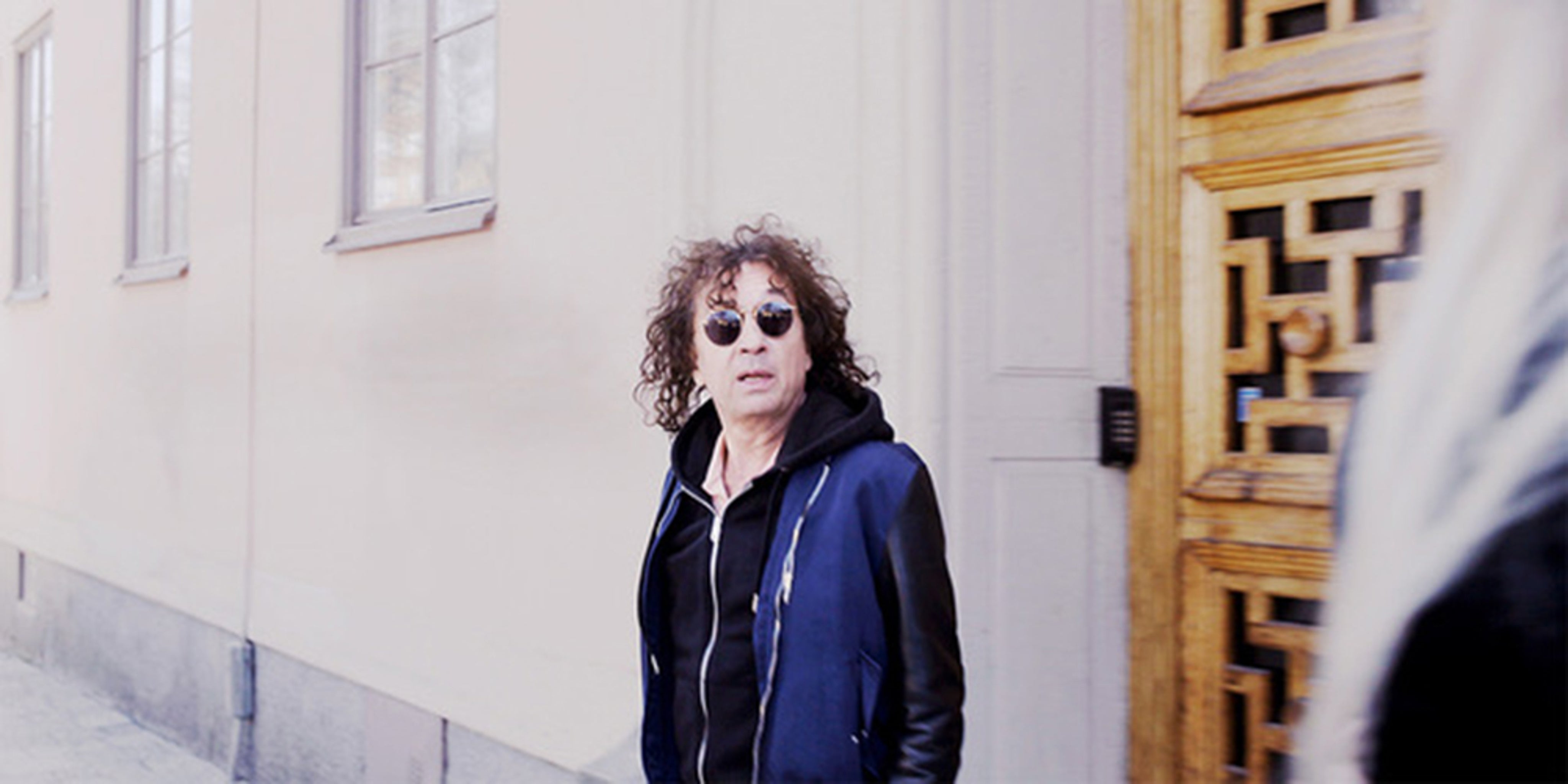 Ugglas första reklamsamarbete: gör mockumentär för AMF Pension - Resumé