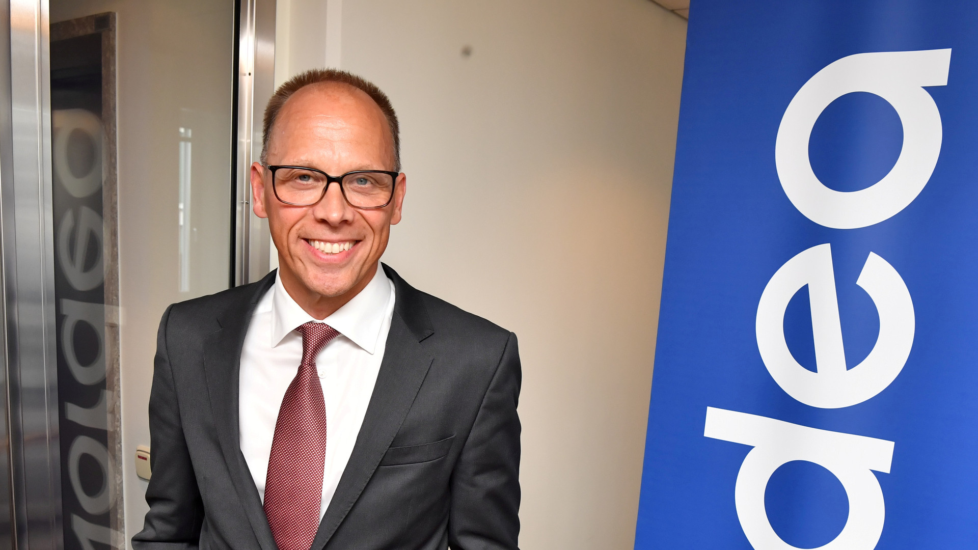 Nordea köper enhet från Société Générale för 6 miljarder